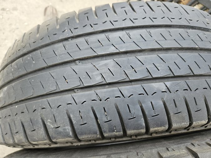 215/65 R16 Michelin