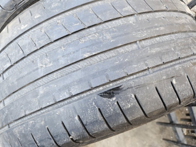 255/35 R19 GOODYEAR