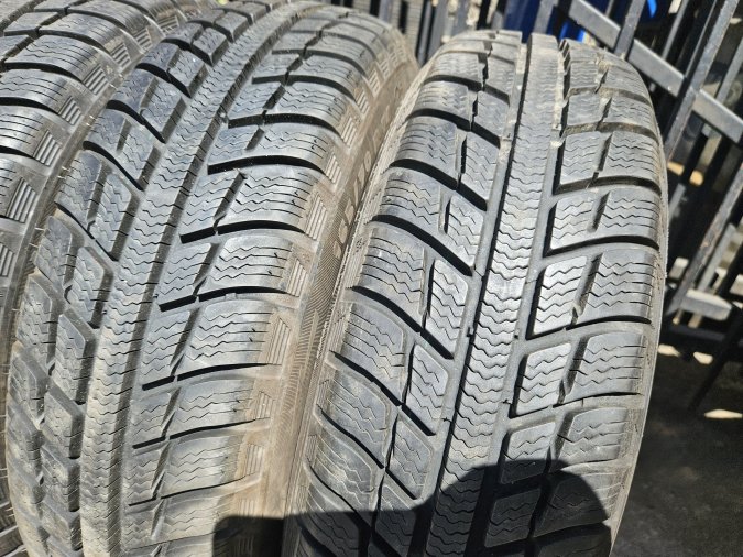 165/70 R14 MICHELIN