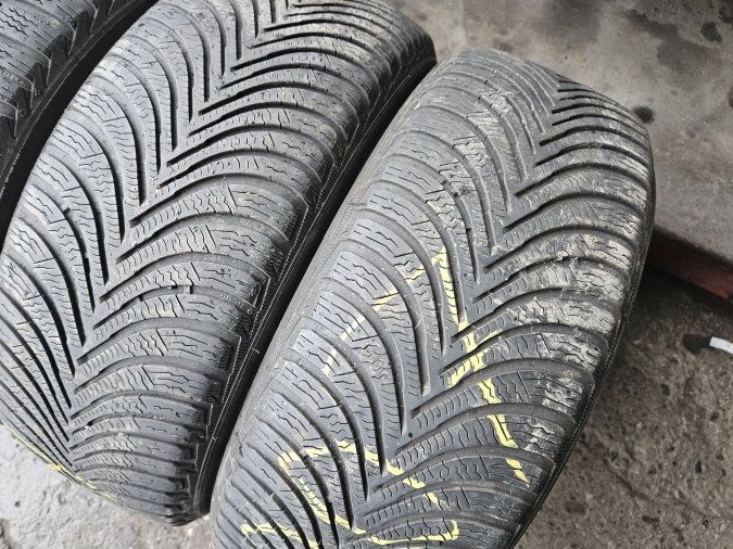205/55 R16 MICHELIN