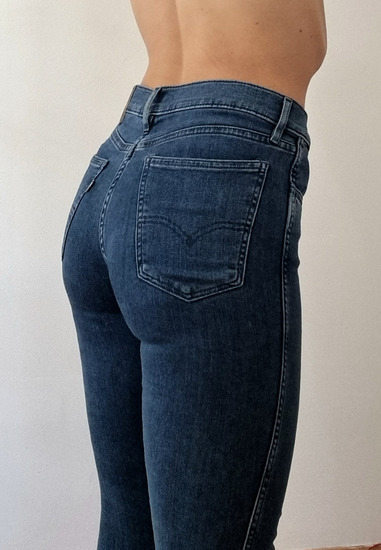 LEVIS skinny jeans