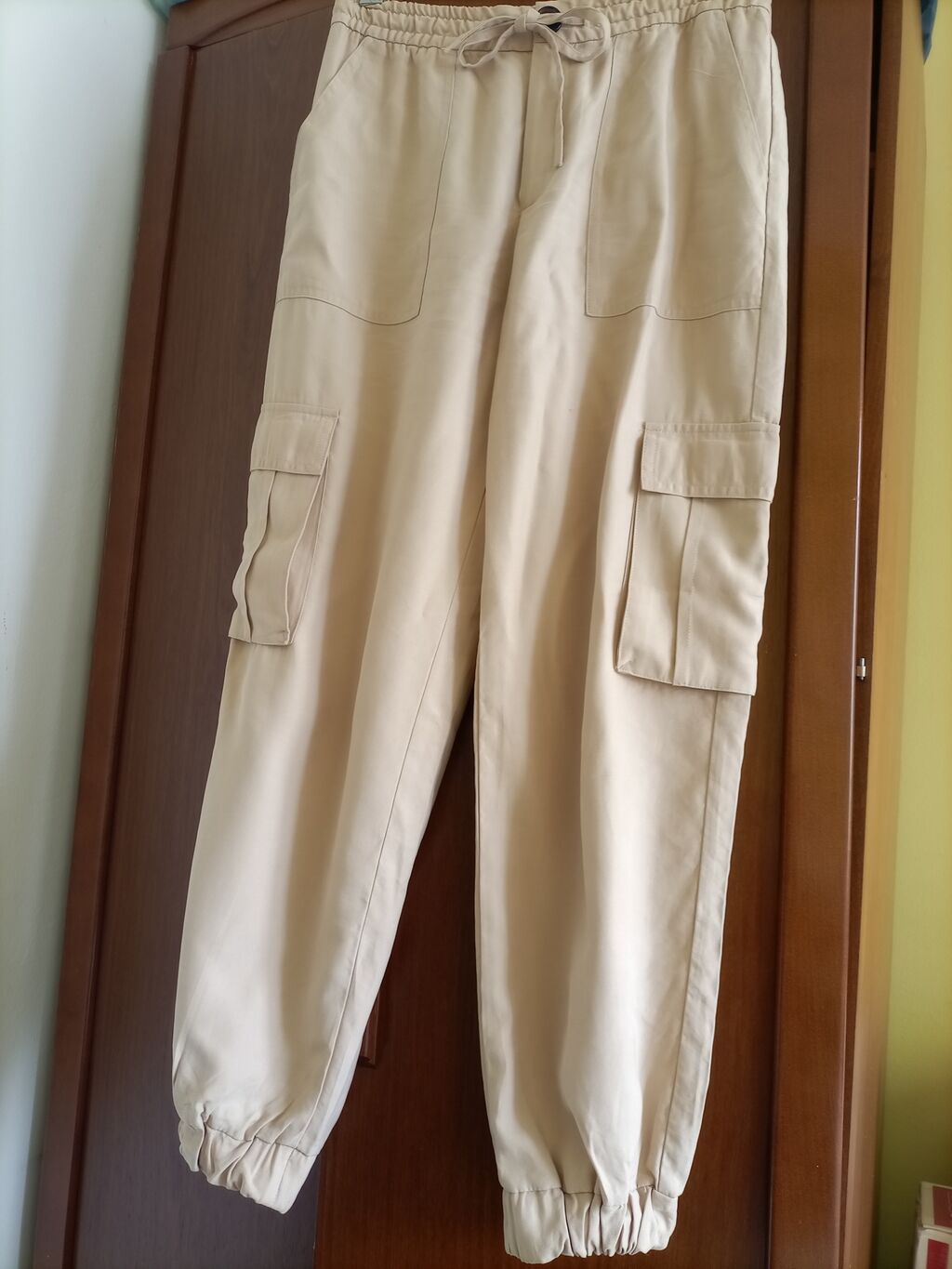 Pantalone Zara, M (EU 38), bоја - Bež
