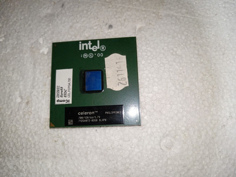 intel celeron 700-66-1,7v socet celfcpga700