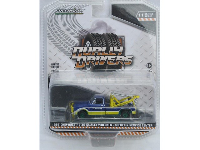 1:64 greenlight chevrolet C-30 dually wrecker