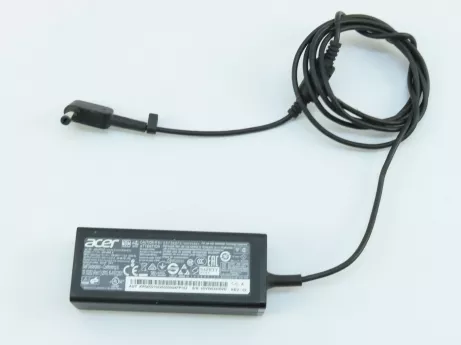 Acer 19V 2.37A 45W ES1 131 322 512 520 523 531 533 711