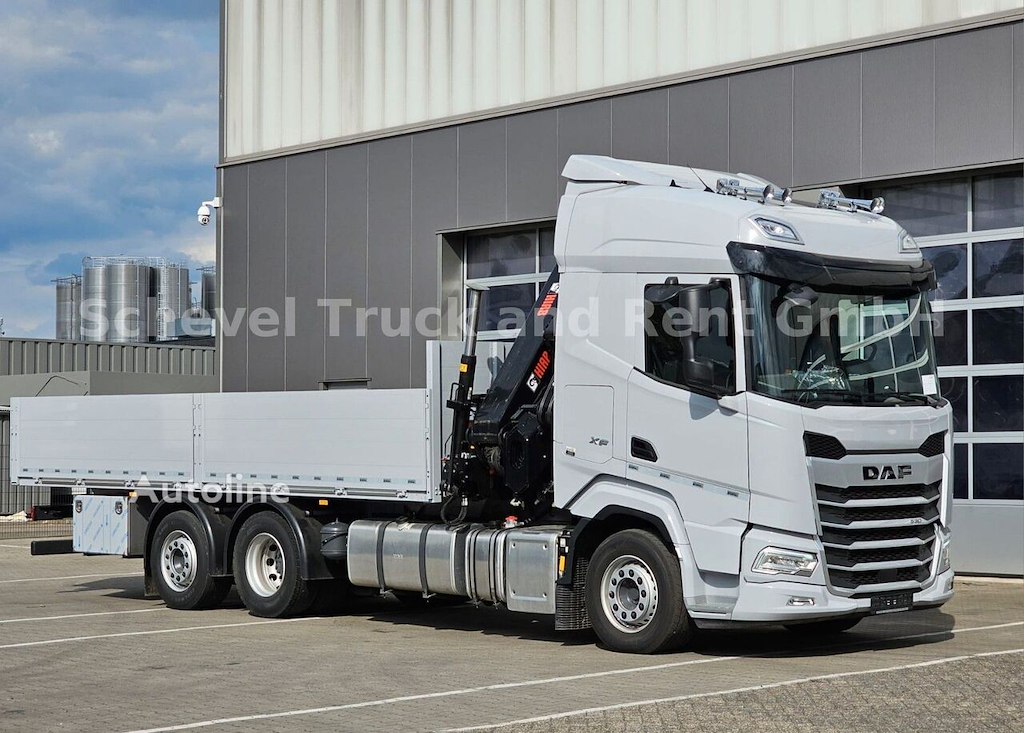 Novi DAF XF 530 Pritsche mit Ladekran HIAB 258-7 Seilw kamion s ravnom platformom