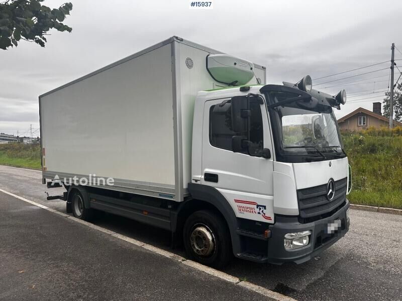 Mercedes-Benz Atego Truck w/ rear lift kamion furgon