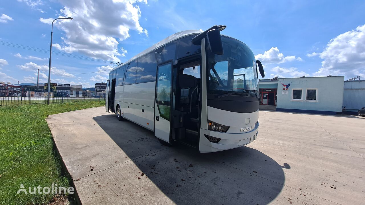 Isuzu Visigo turistički autobus