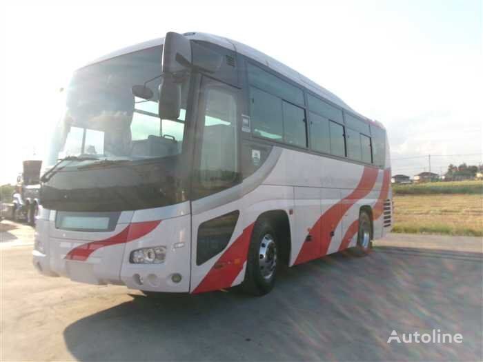 Isuzu BUS turistički autobus