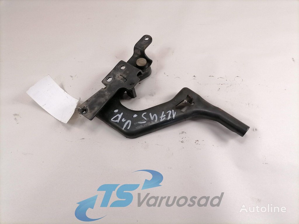 Lower grille carrier hinge Volvo lower grille carrier hinge 84104142 za Volvo FH 4 tegljača