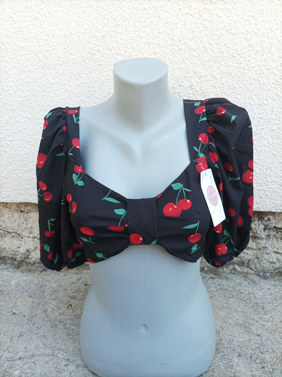 Nova Retro/Vintage Crop Top Majica na Trešnje S/M