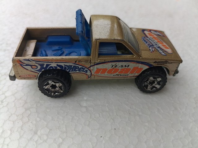 HOT WHEELS - METALNI AUTO IZ 1982. GODINE