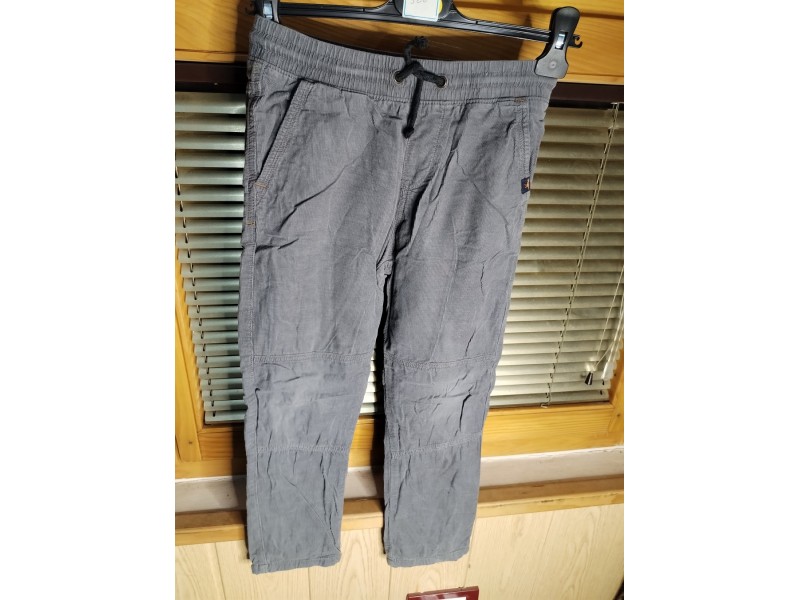 Pantalone decaci 8-9y rasprodaja