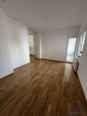 Petrovaradin, Centar, Stan, 3.0, 62m2