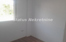 Veternik-Lep Jednoiposoban stan 42 m2 u mirnom kraju-065/385 8880