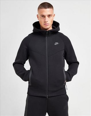 Nike tech fleece duks u M,XL veličini, NOVO SA ETI