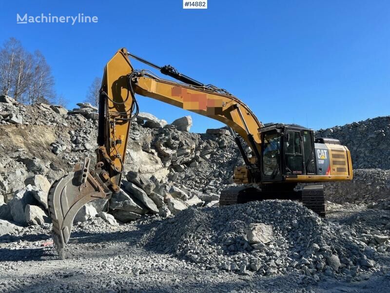 Caterpillar 330FL w/ OilQuick & Digging Bucket bager guseničar