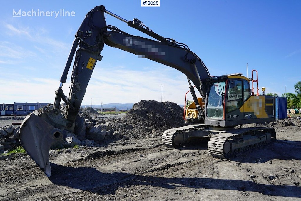 Volvo EC220EL bager guseničar