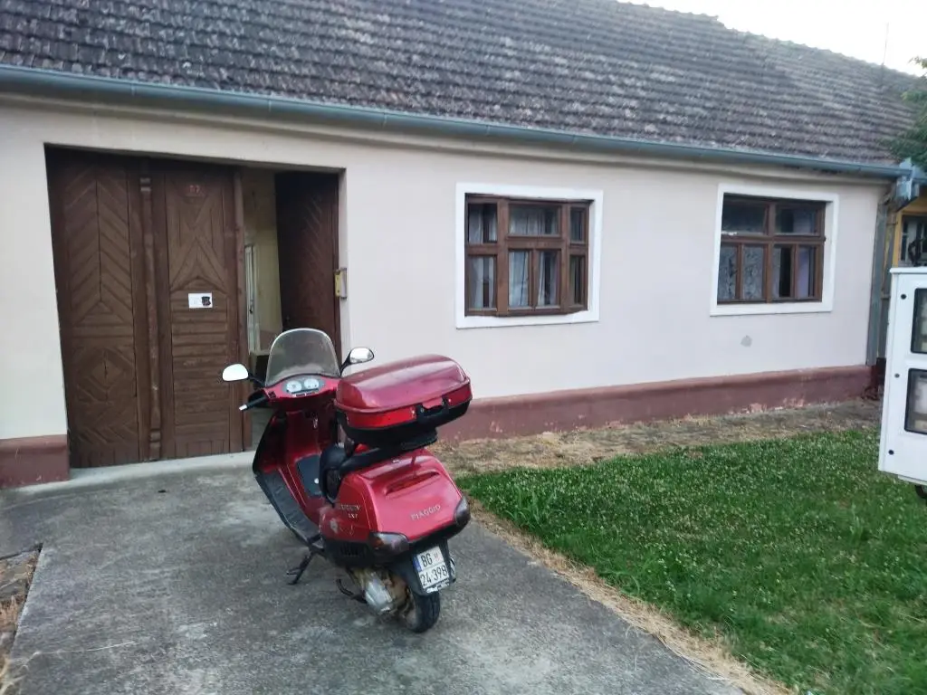 Kuća, Straža, 3.0 soban, 120m²