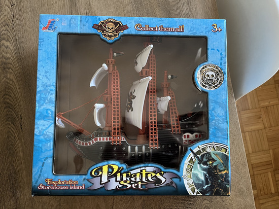 Piratski brod nova igračka