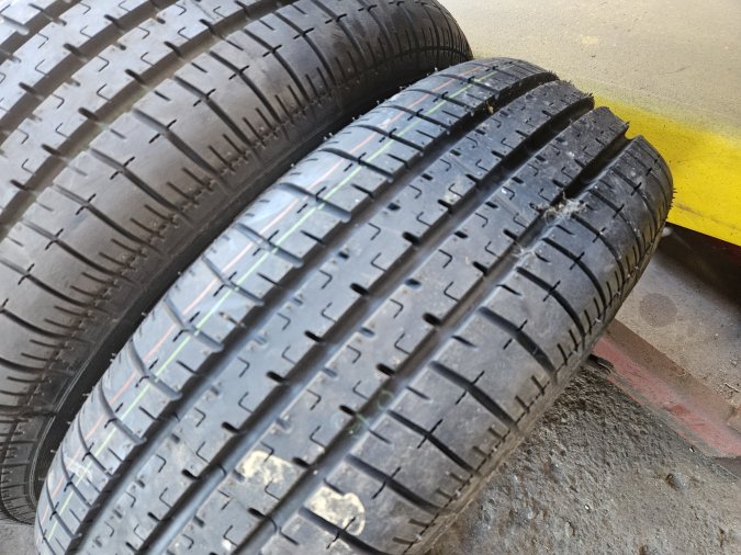 215/65 R16 Pireli