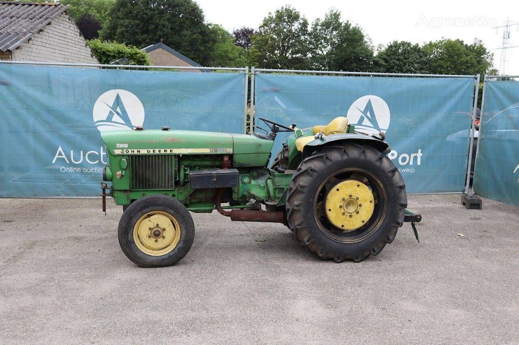 Prodaje se John Deere 1020 traktor točkaš na aukciji