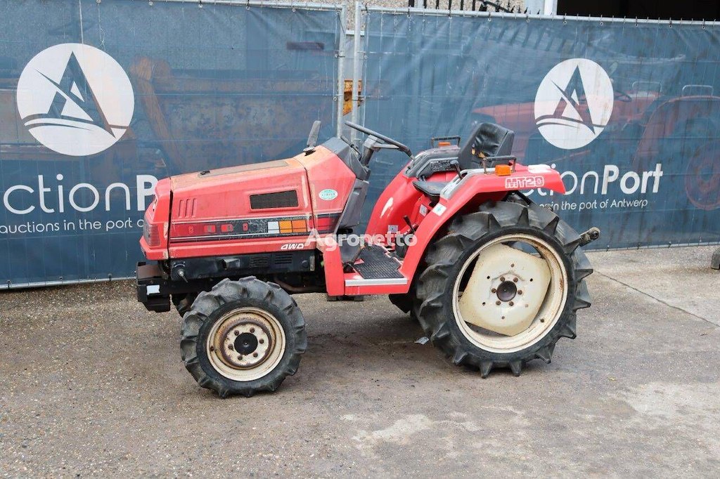 Prodaje se Kubota MT20 traktor točkaš na aukciji