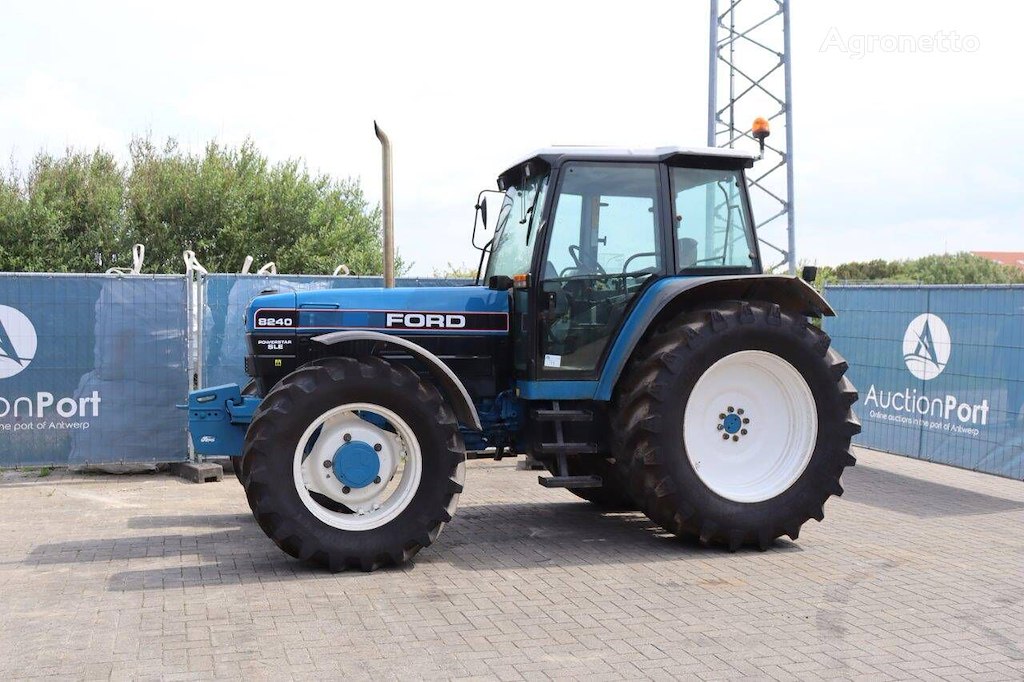 Prodaje se Ford 8240SLE traktor točkaš na aukciji