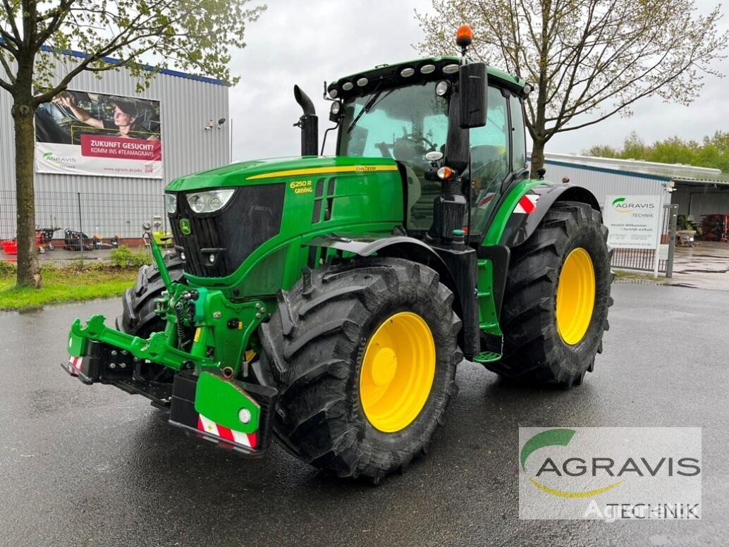 John Deere 6250R traktor točkaš