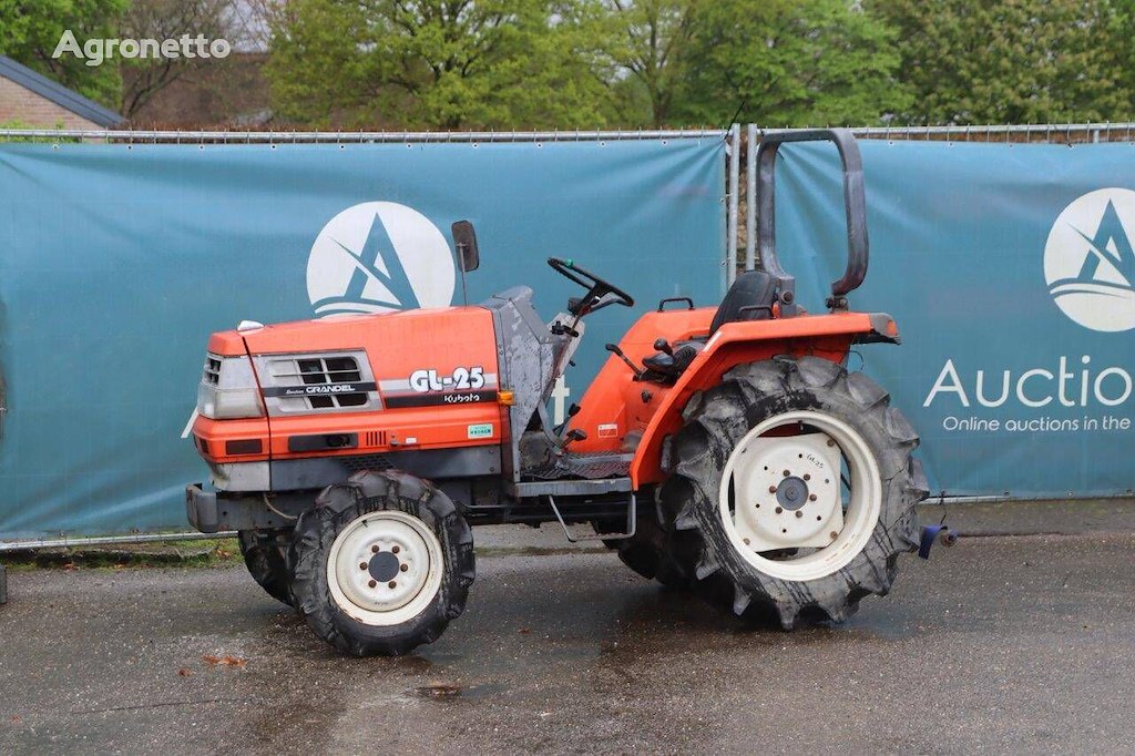 Prodaje se Kubota GL-25 traktor točkaš na aukciji