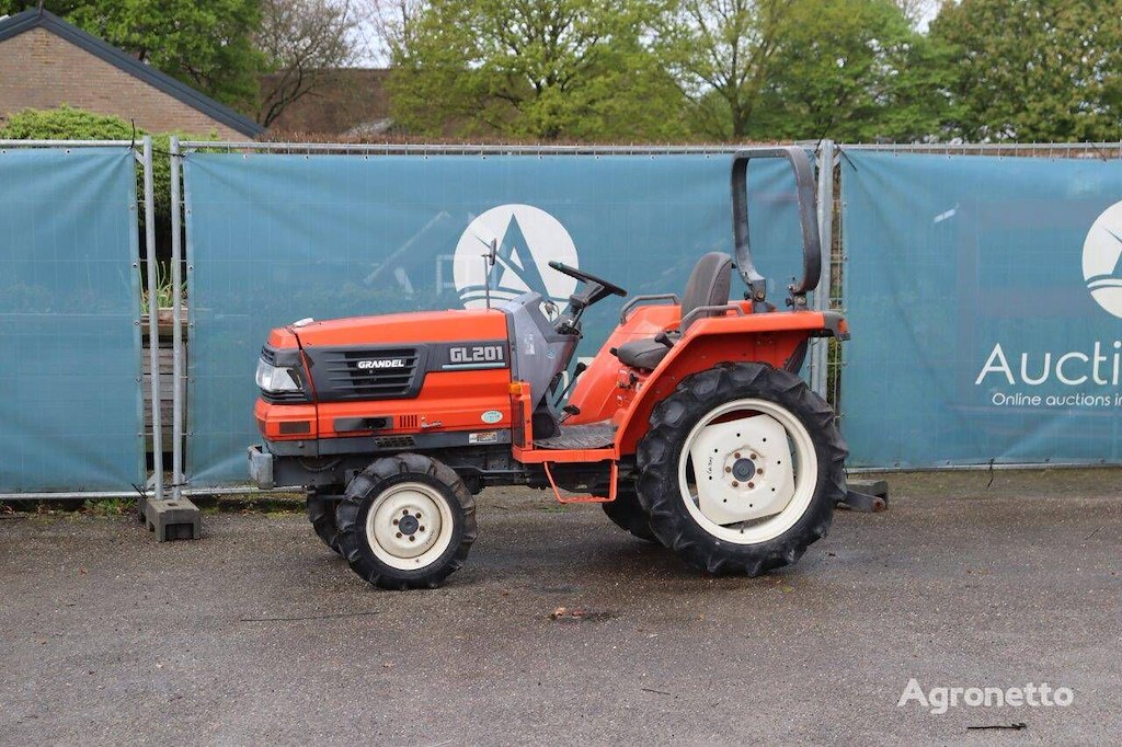 Prodaje se Kubota Grandel GL201 traktor točkaš na aukciji