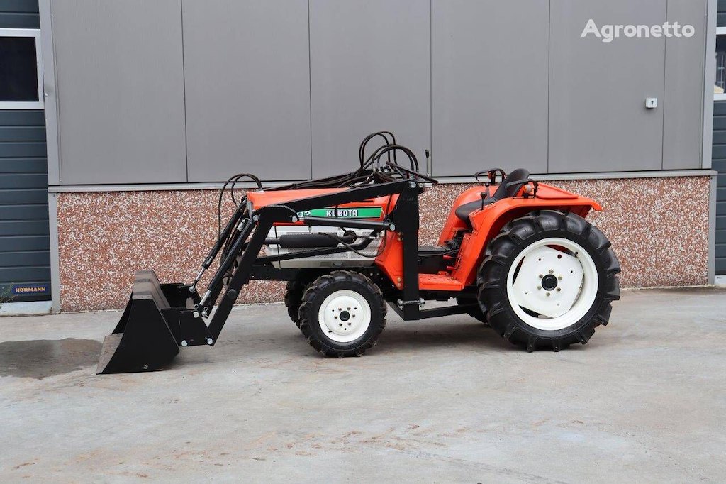 Prodaje se Kubota B1702 traktor točkaš na aukciji