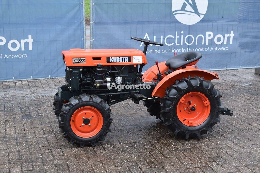 Prodaje se Kubota B6000 traktor točkaš na aukciji