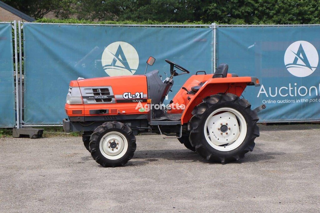Prodaje se Kubota GL21 traktor točkaš na aukciji