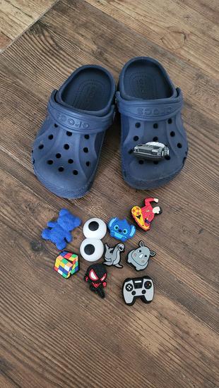 Crocs set