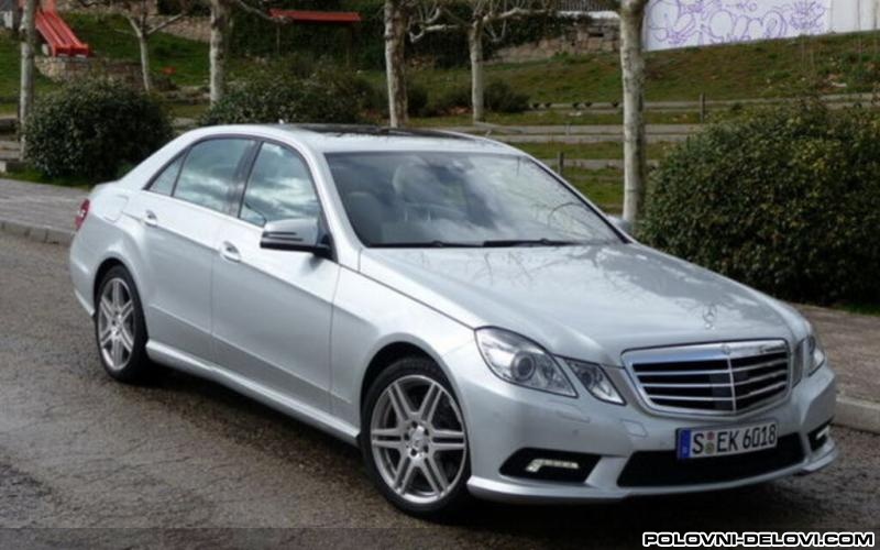 Mercedes E 2.2 Kompletan Auto U Delovima