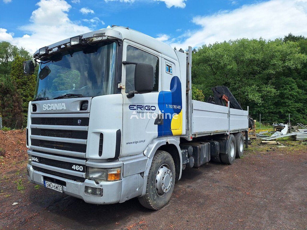Prodaje se Scania R 144 460 kamion s ravnom platformom na aukciji
