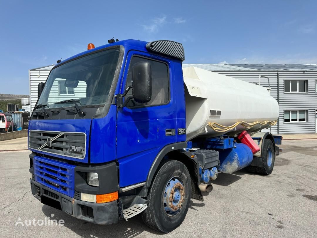 Volvo FM7 250 autocisterna za gorivo