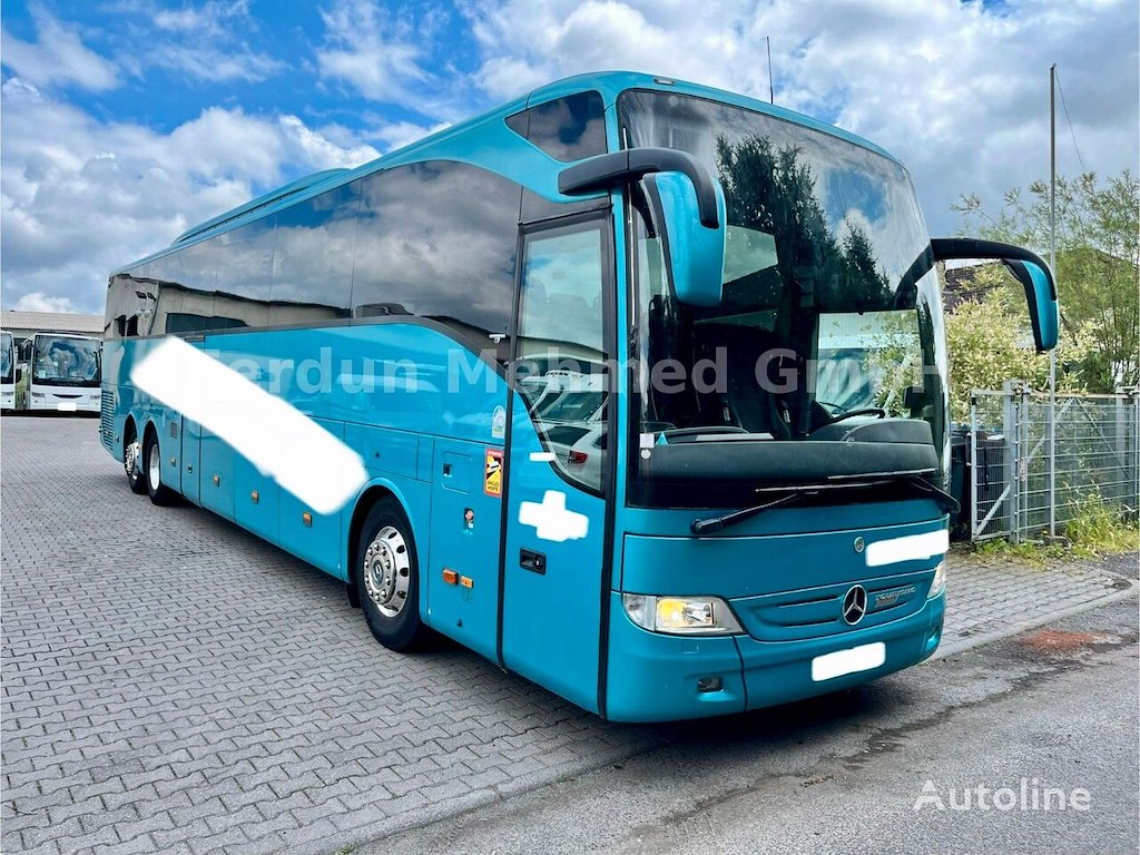 Mercedes-Benz Tourismo RHD-L turistički autobus