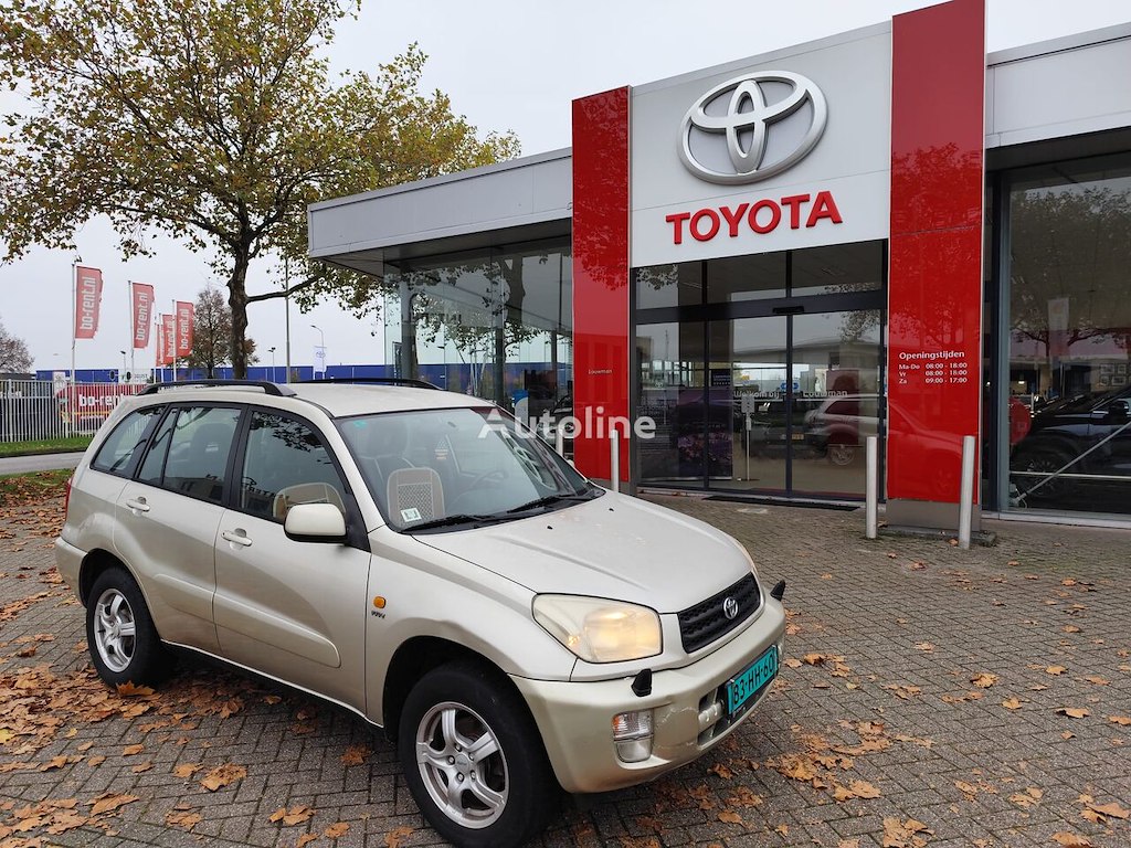 Toyota RAV4 terenac