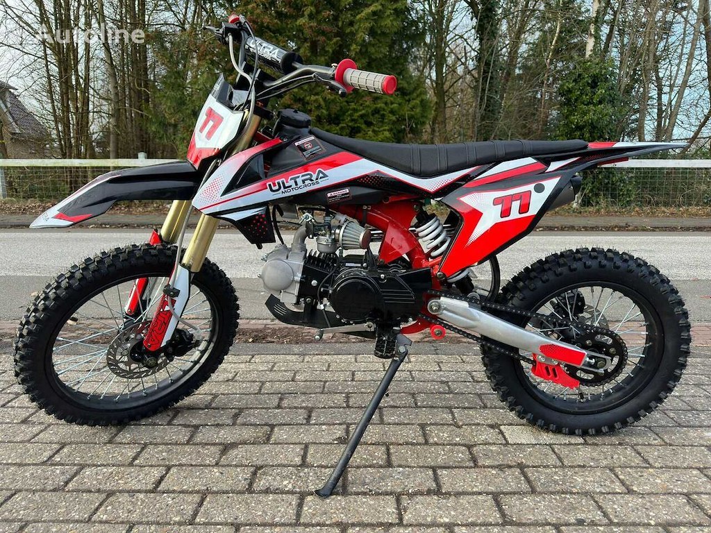 Prodaje se Ultra 125 cc motocikl na aukciji