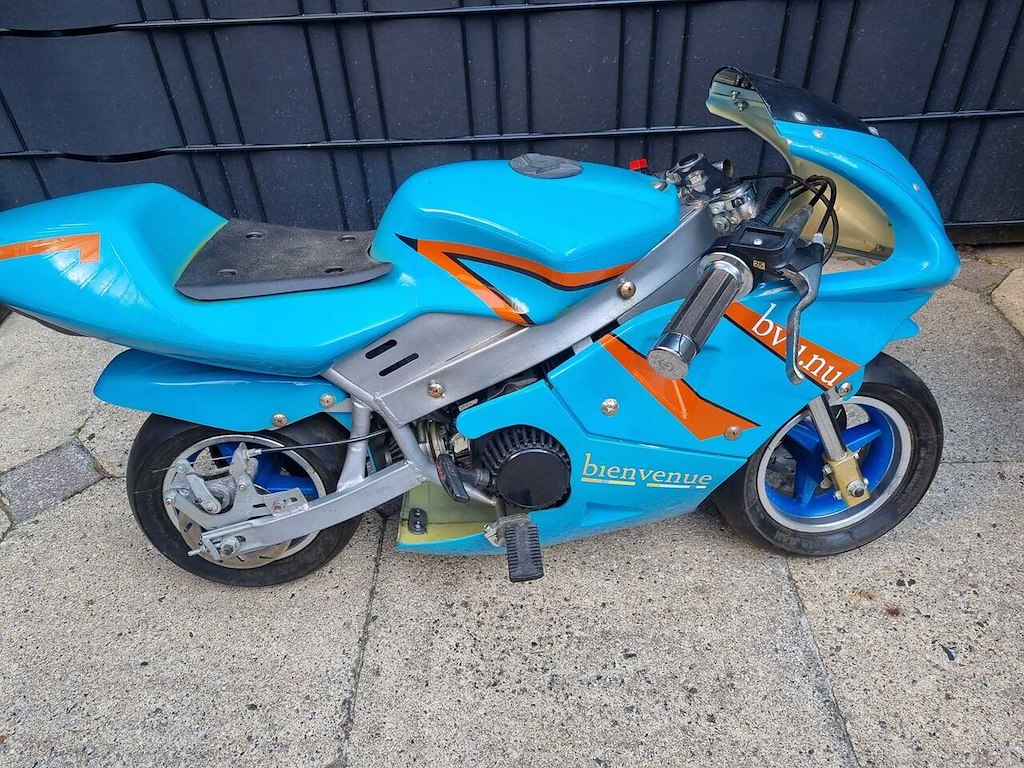 Prodaje se Minibike - Motorfiets motocikl na aukciji