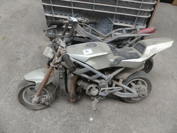 Prodaje se Micro moto (pour pièces) motocikl na aukciji