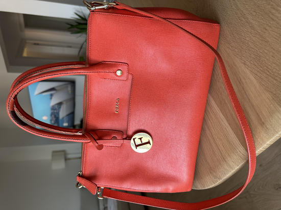 Furla torba koralno pink