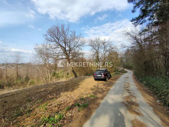 Gradjevinski plac 1120m Popovica Budžak pogled na Novi Sad