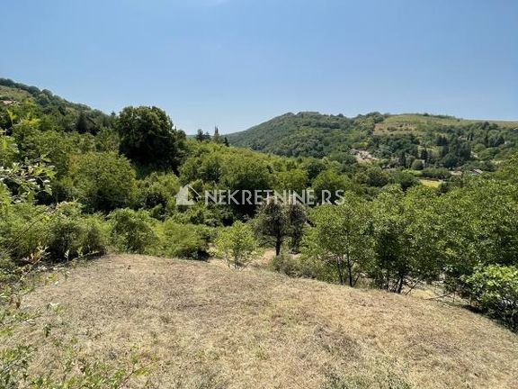 Plac 1500m Rakovac- Salaksije za gradnju Vikendice- Kuće