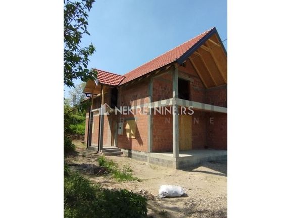 Okolno mesto, Čortanovci, Partizanska , Kuća, 185m2, 66500 EUR