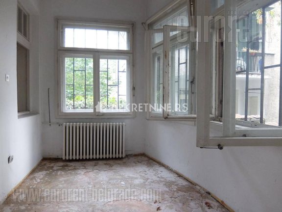 #41979, Izdavanje, Kuća, HRAM SVETOG SAVE, 4000 EUR