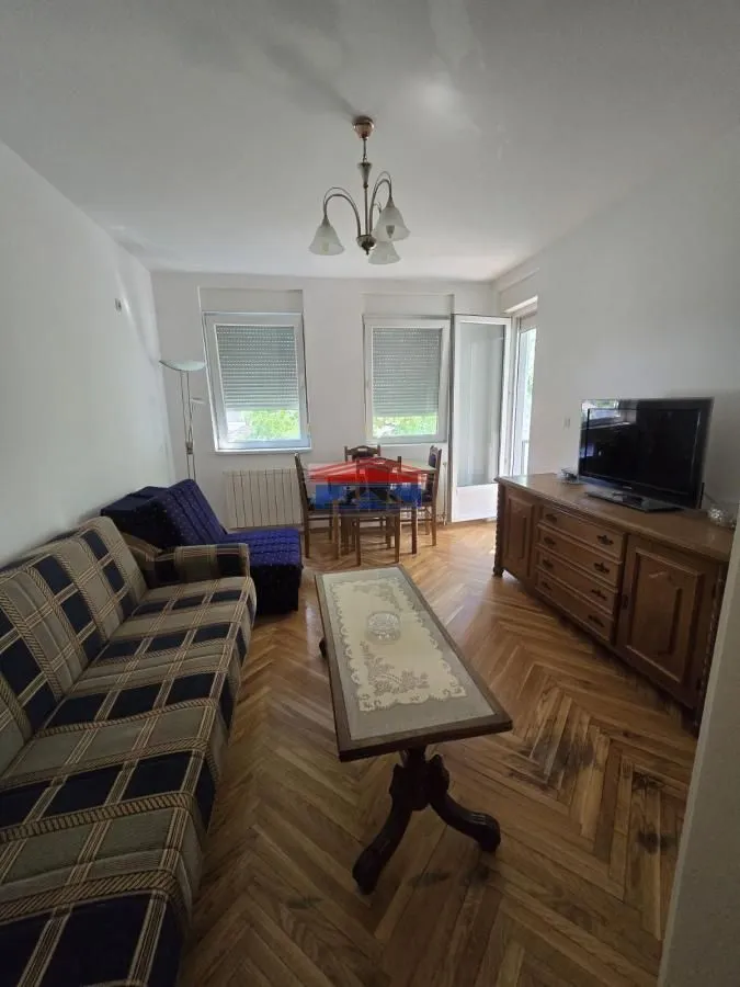 Izdavanje, dvosoban stan, 46m2, Grbavica, Novi Sad, Novi Sad