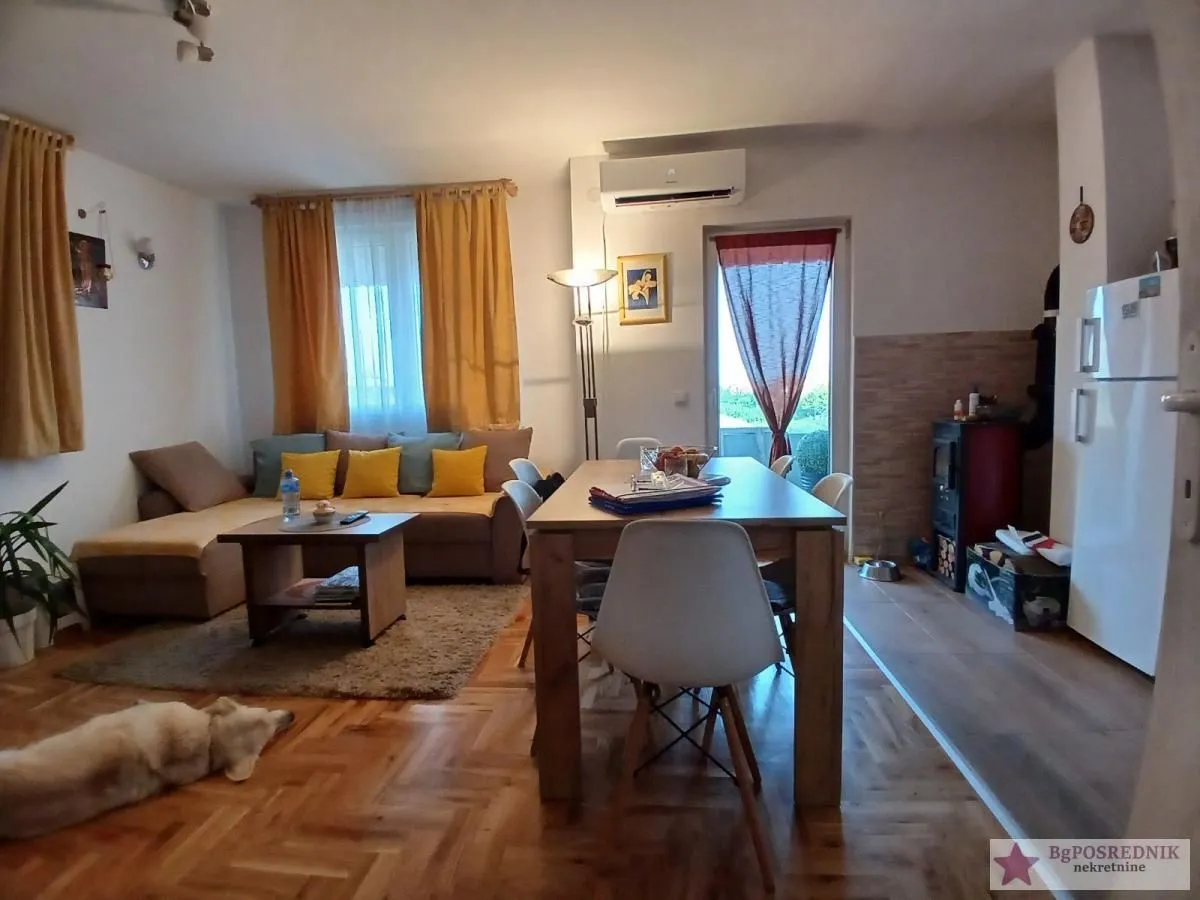 Prodaja, četvorosoban stan, 81m2, Borča, Beograd